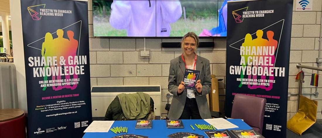 Reaching Wider : Mentoring | Bangor University